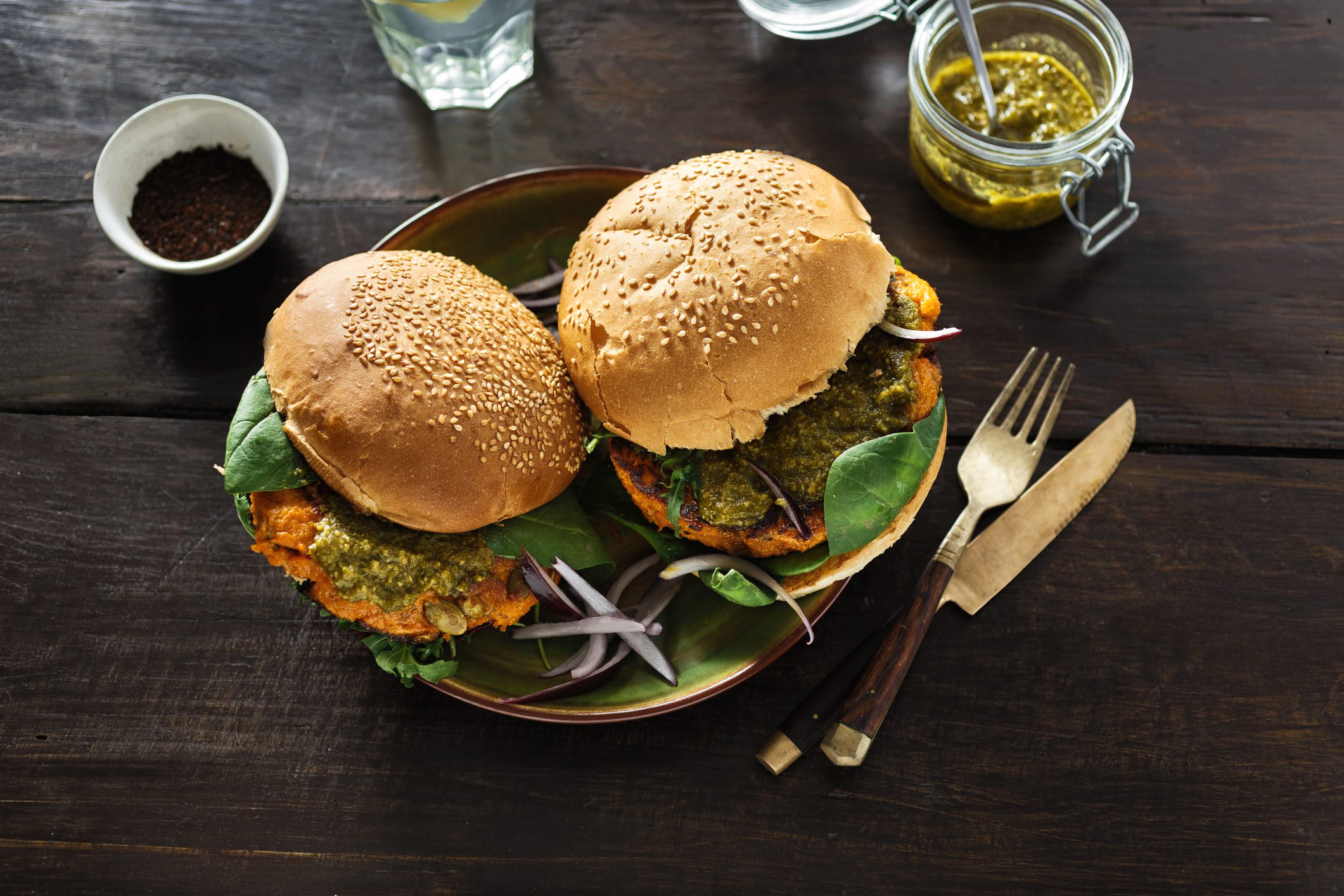 Italian-style burger with pesto - Panzani